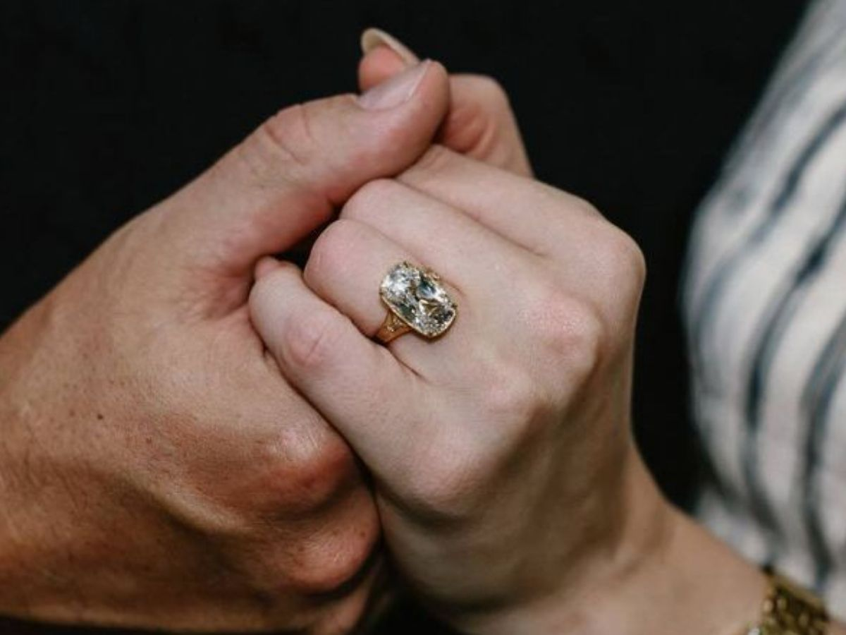 Halima Cissé Biography: The Mother of Nine Babies