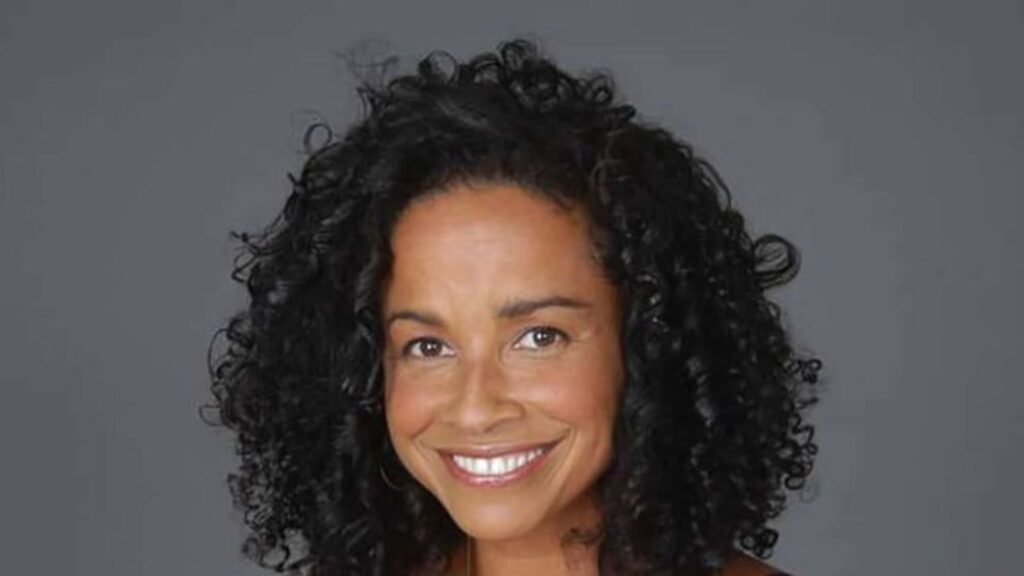 Maxine Sneed: Life, Career & Family Behind the Spotlight