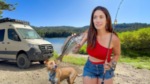 Nikki Delventhal: Biography, Van Life Journey, and Personal Story