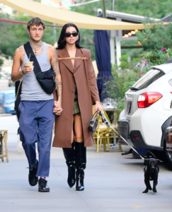 Dua Lipa Height in 2026: Exact Measurement, Style Impact & Celebrity ...
